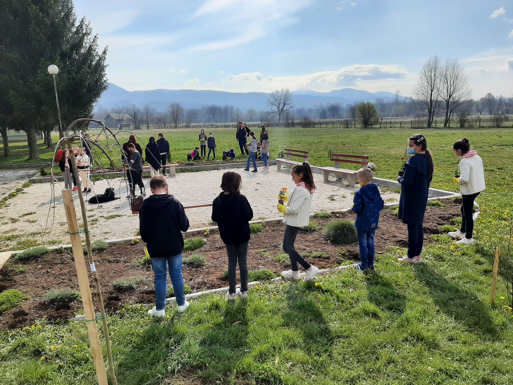 Omladinski centar Bugojno obilježio 22. april-Dan planete Zemlje - Bug ...