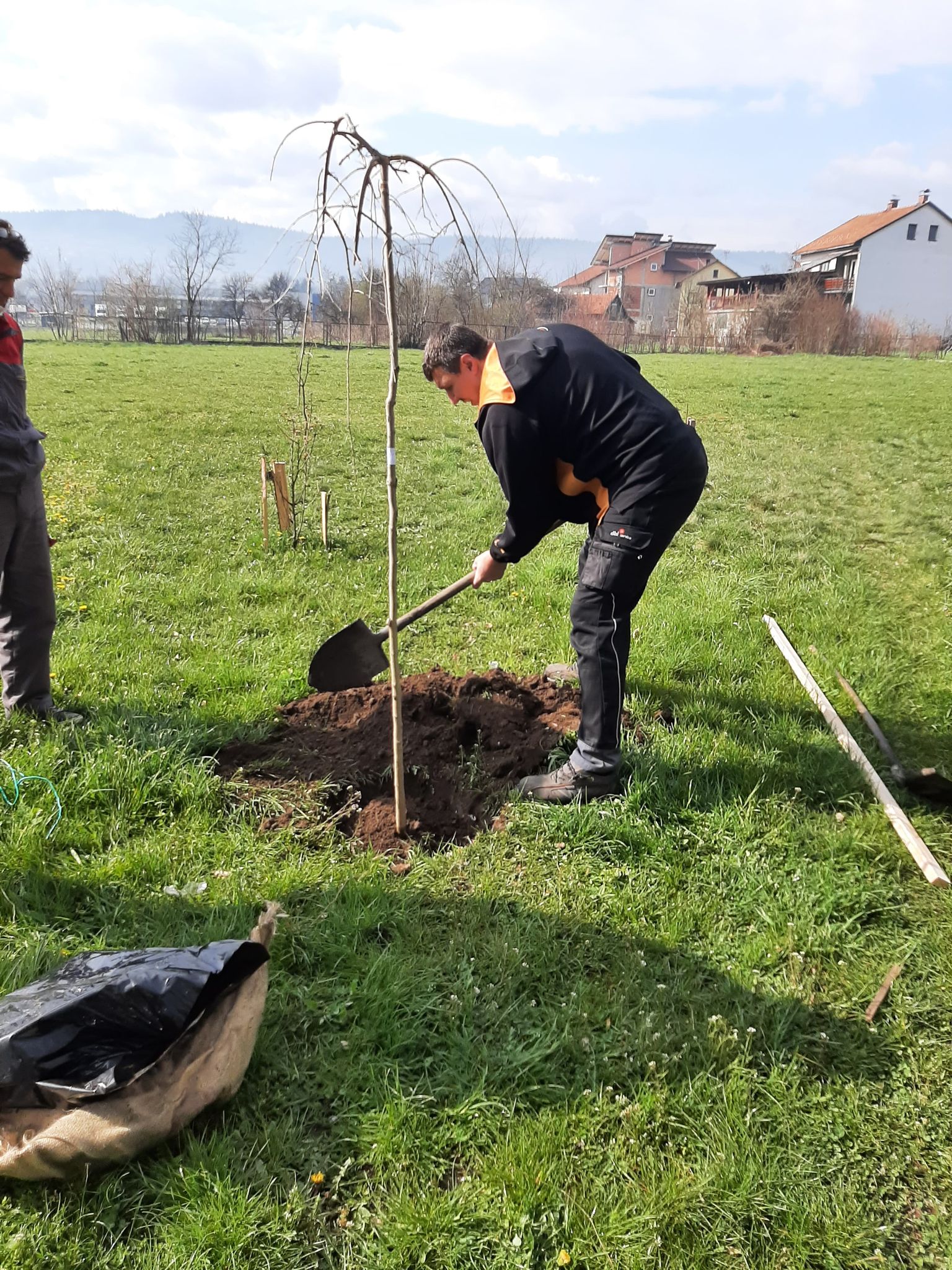 Omladinski centar Bugojno obilježio 22. april-Dan planete Zemlje - Bug ...