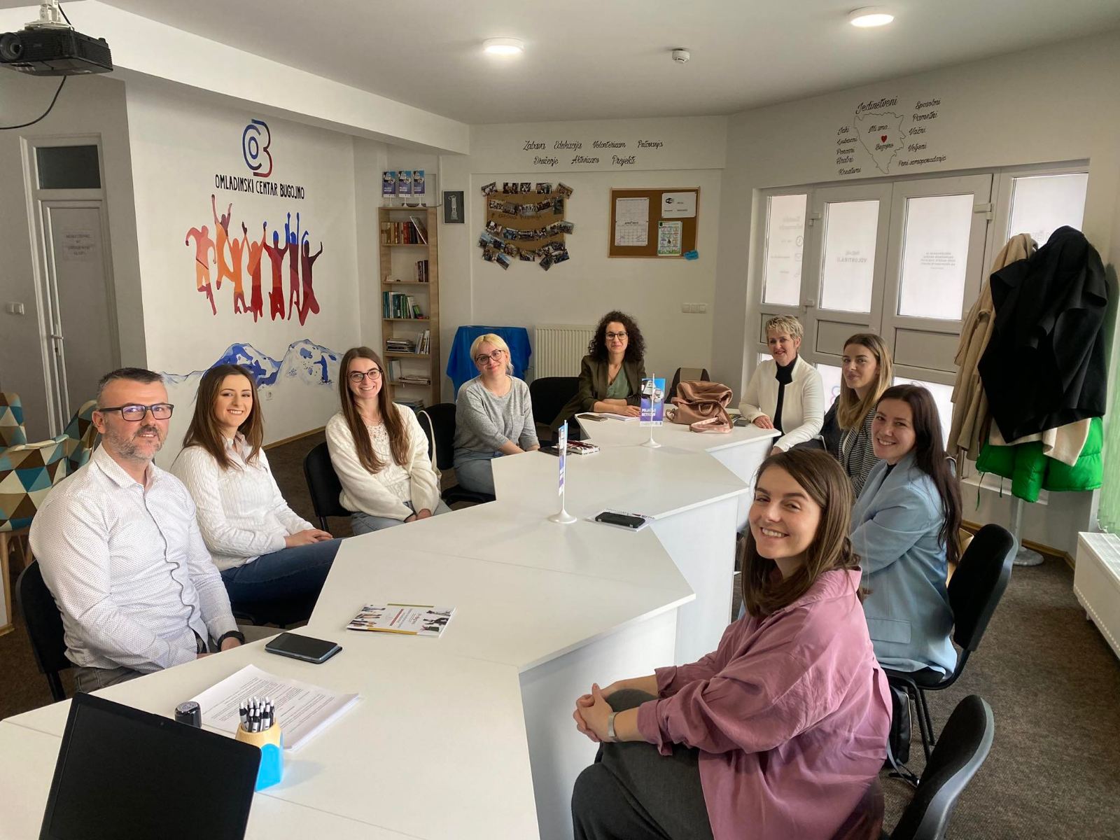 Predstavnice Udruženja za psiho-socijalnu podršku i bolju budućnost ...